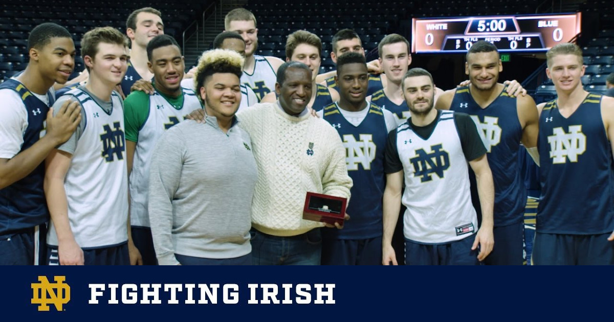 MBB Ring of Honor | David Rivers Addresses Team – Notre Dame Fighting ...
