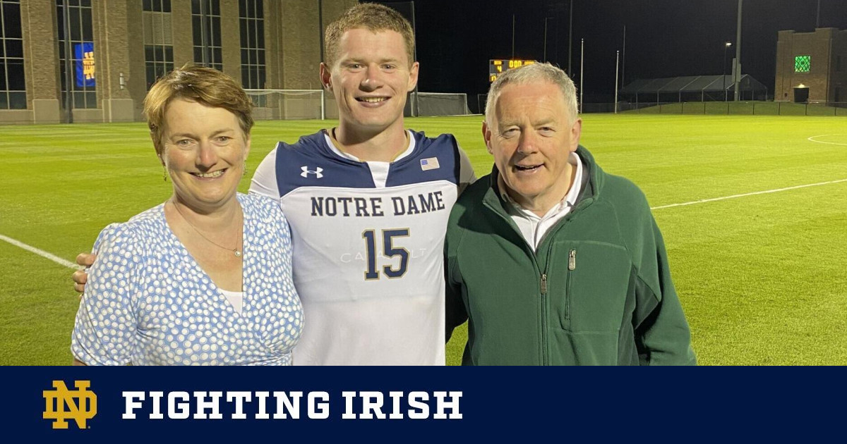 A Night The Burns’ Family Will Never Forget – Notre Dame Fighting Irish ...