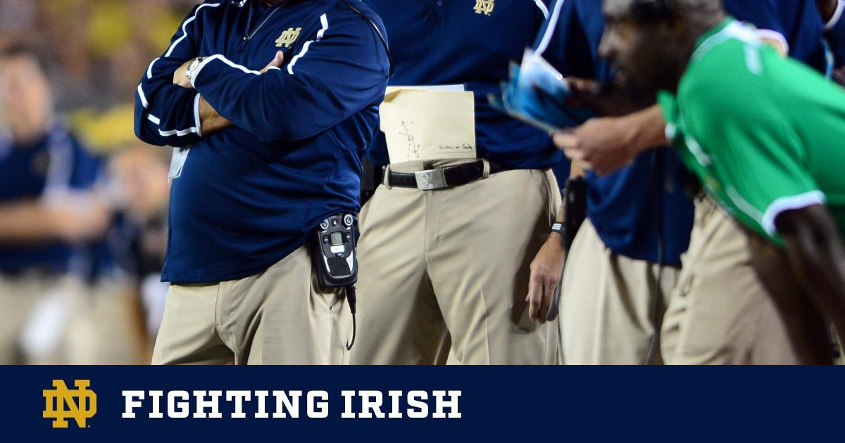Mike Elston Named Notre Dame Football Recruiting Coordinator/Linebackers Coach – Notre Dame ...