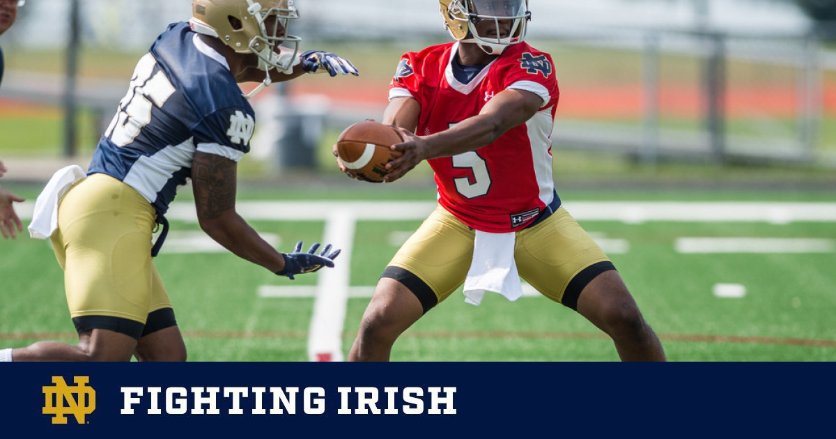 Everett Golson Once Again Named Starting Quarterback – Notre Dame ...