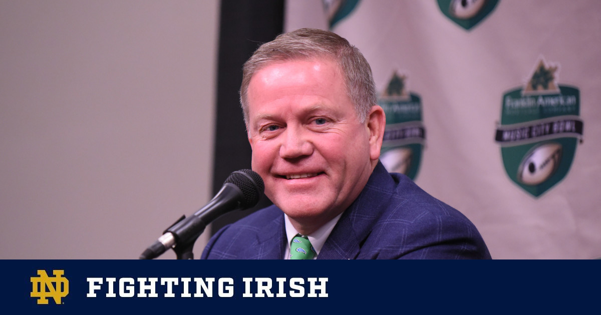 Fighting Irish Add 24 Names to 2015 Notre Dame Football Roster – Notre ...