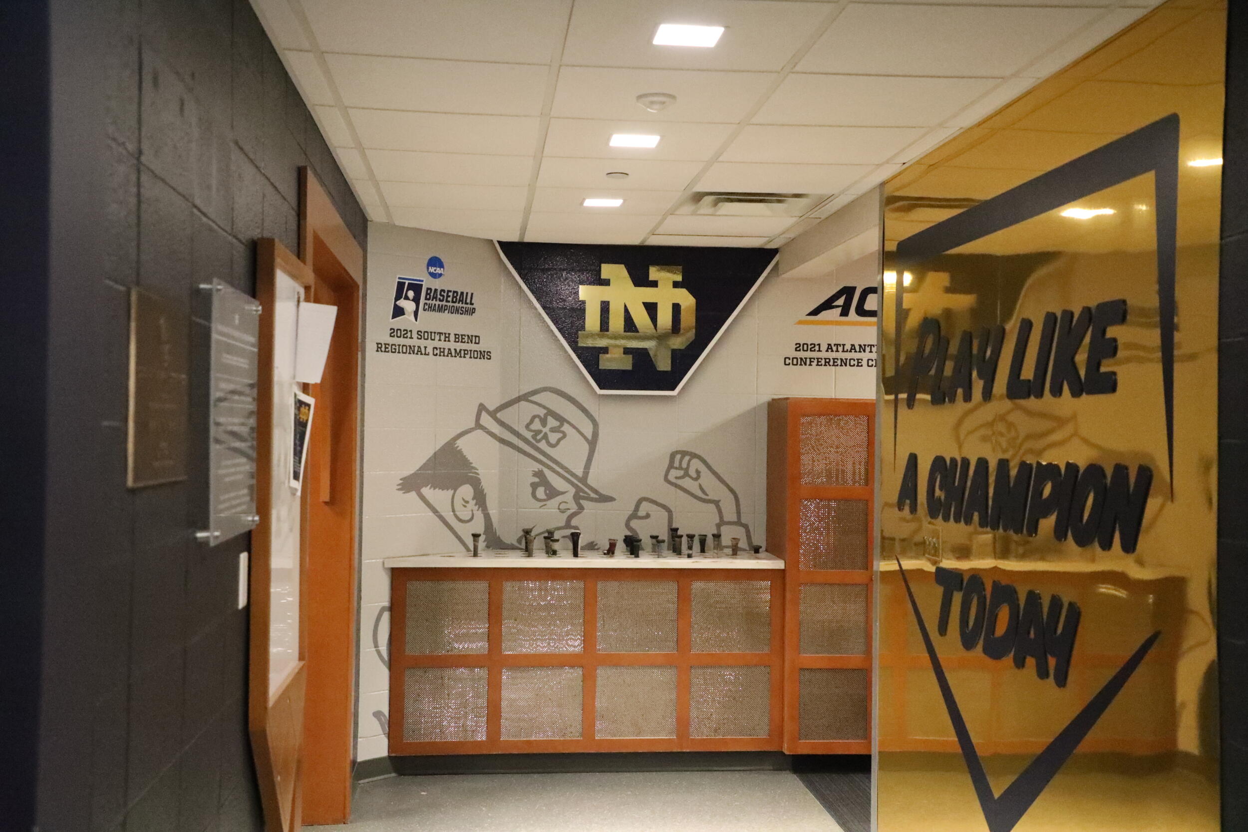 University of Notre Dame Athletics | Fighting Irish | Frank Eck ...